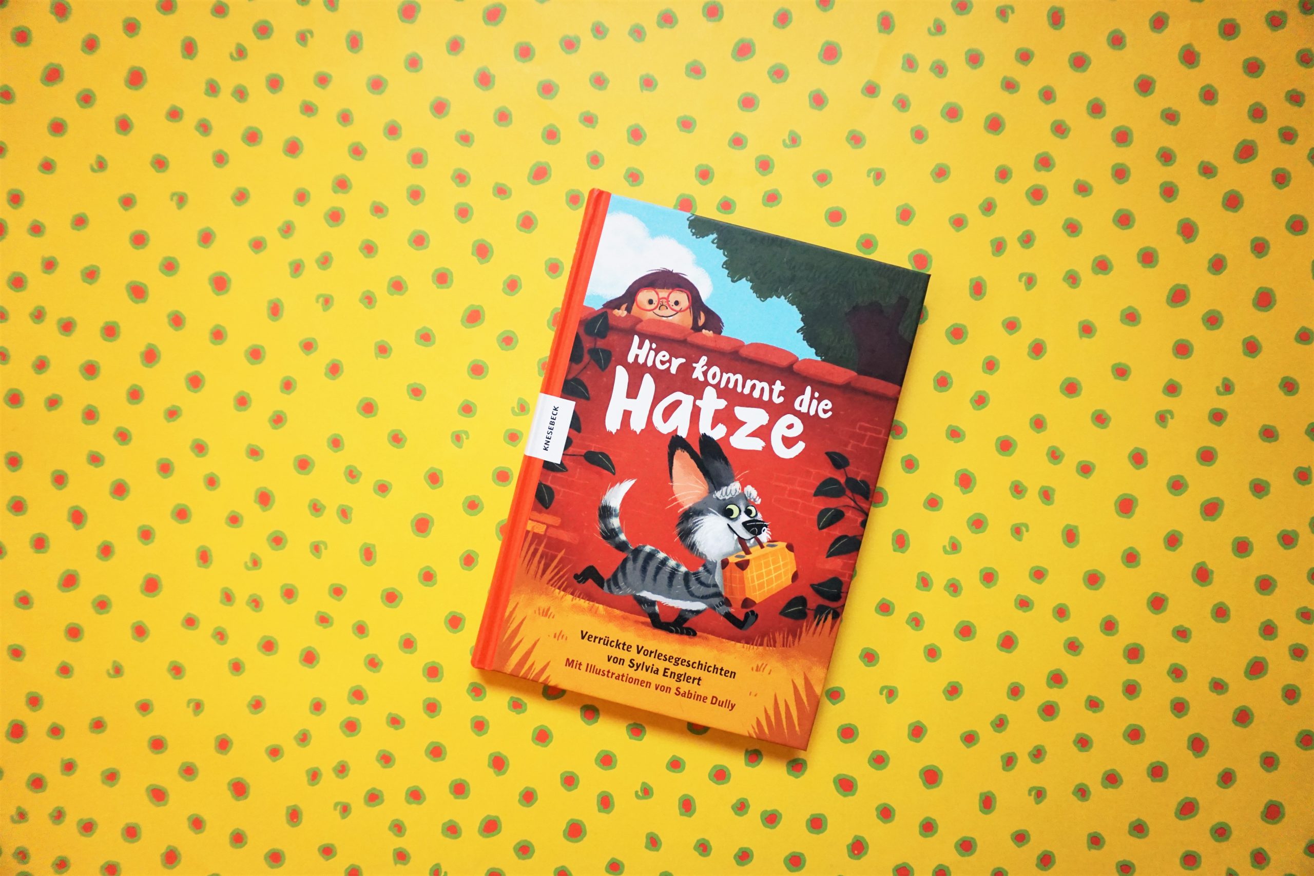 Rezension - Sylvia Englert: "Hier kommt die Hatze"